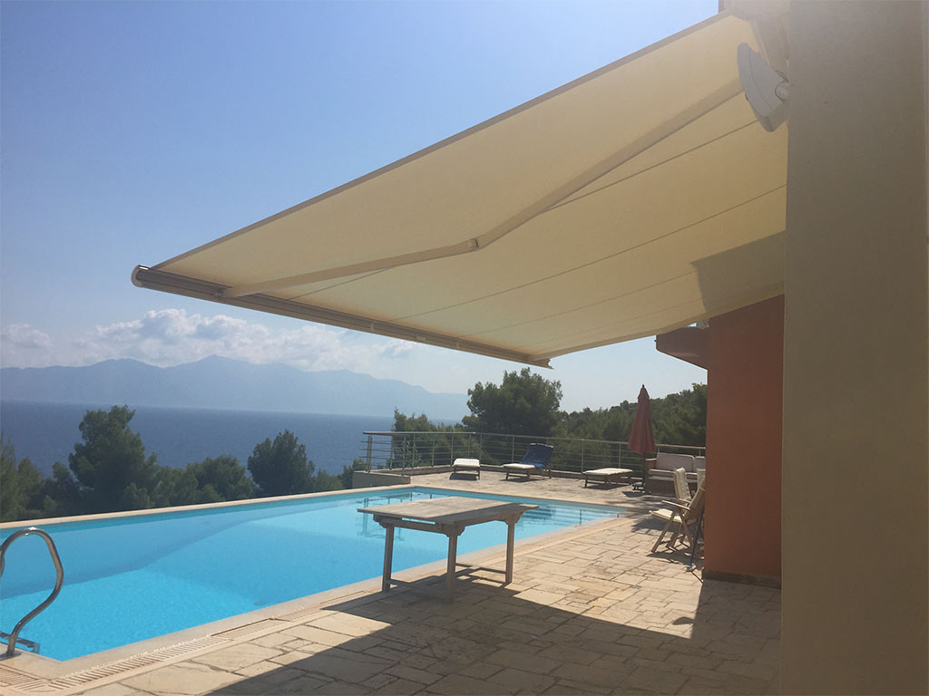 Οικία με Τέντα Κασέτα Opal Design ΙΙ Weinor για ιδιώτη στον Θεολόγο ...