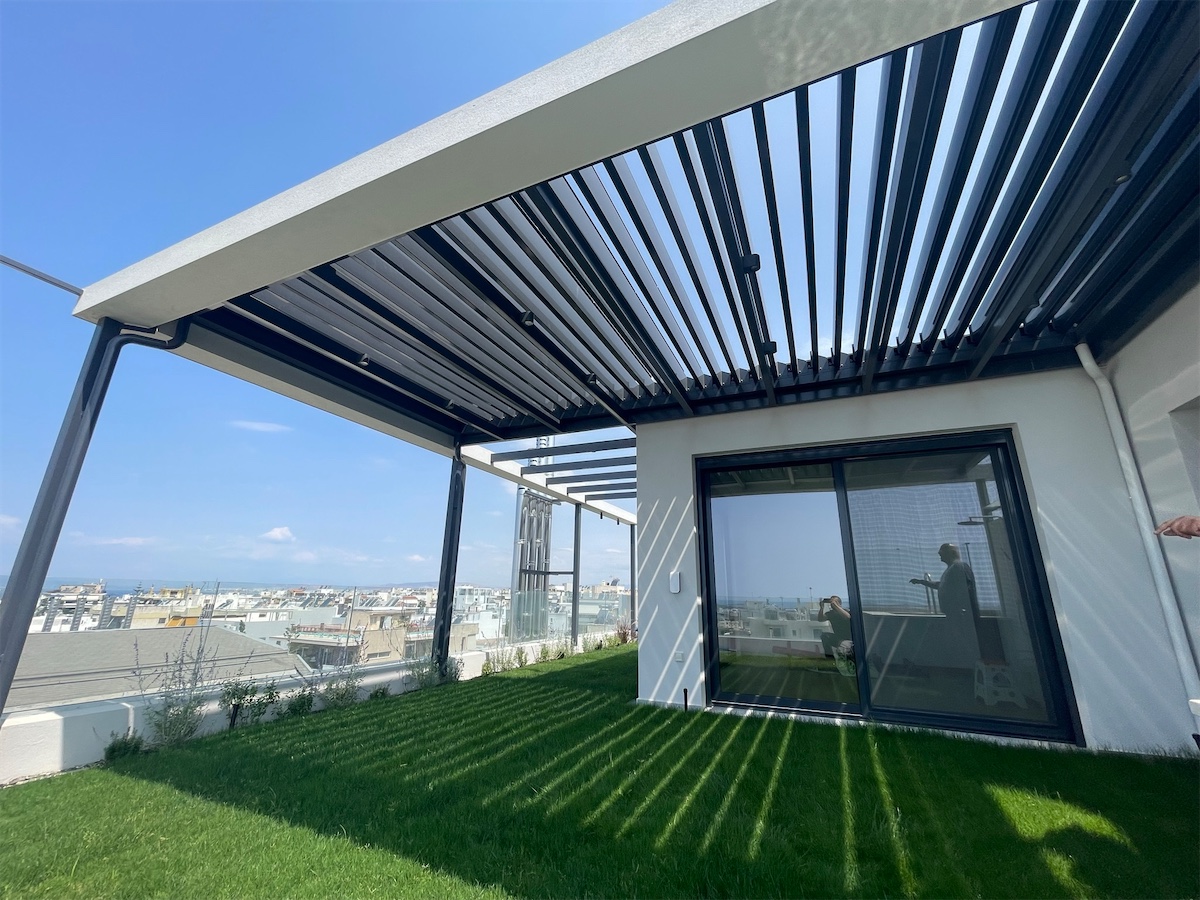 Βιοκλιματική Πέργκολα FUTURA στην Γλυφάδα - ΤΕΝΤΟΗλεκτρική - Τέντες και ...